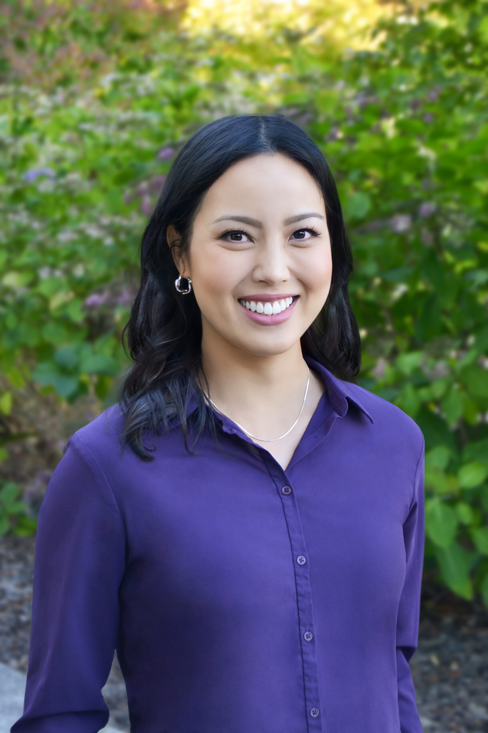 Bio and Headshot - Lorraine K. Lee | Top virtual keynote speaker